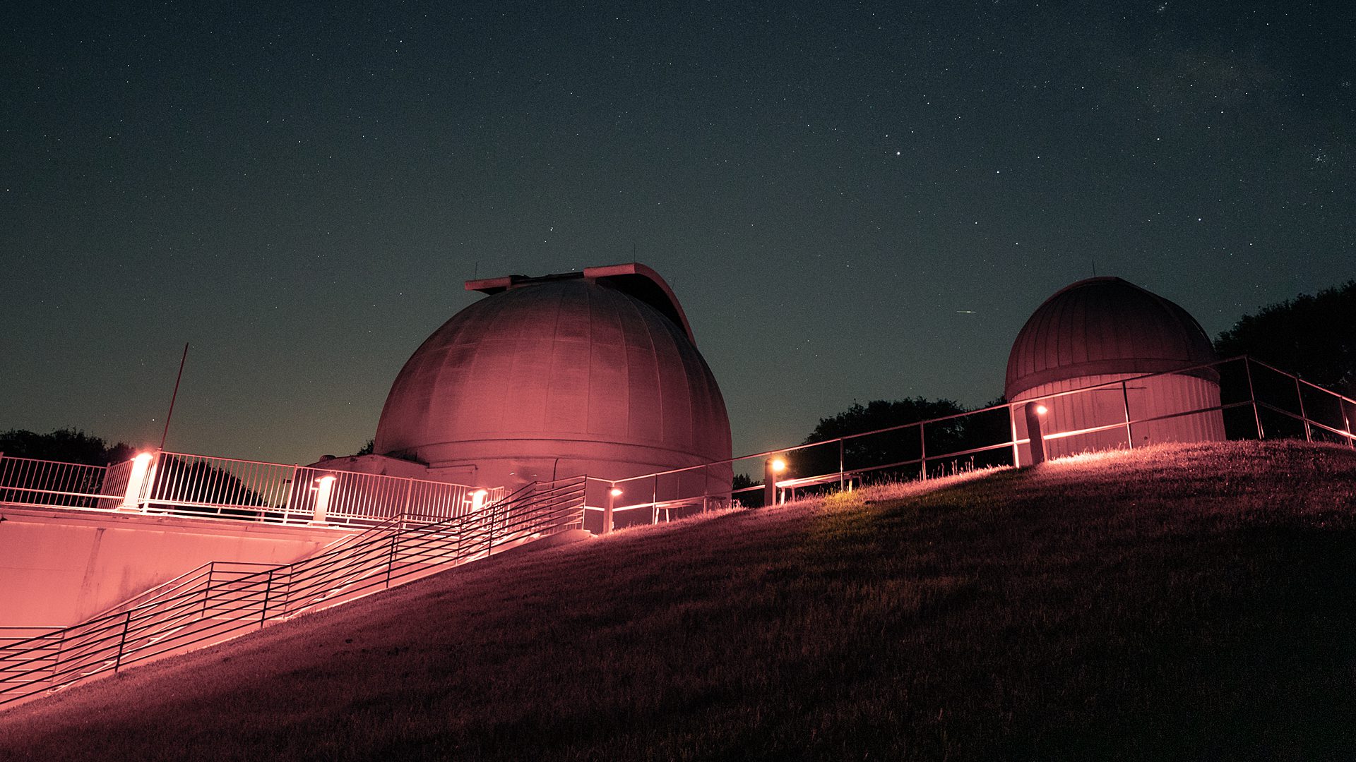 Starry Night: A VIP Experience - George Observatory